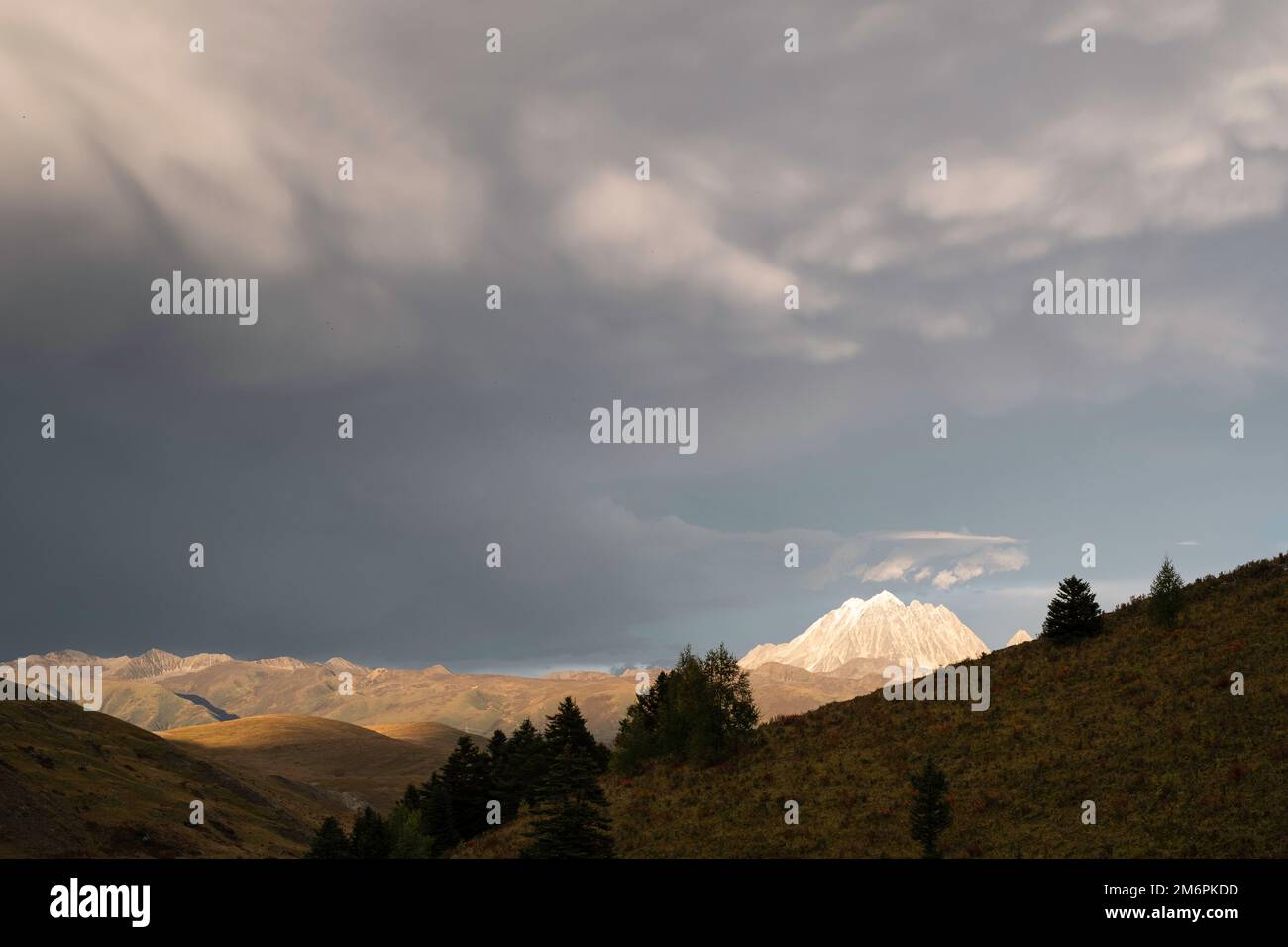 Dreary view hi-res stock photography and images - Alamy