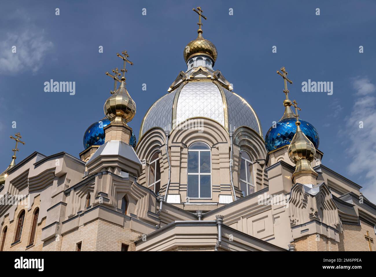 White church building crosses hi-res stock photography and images - Alamy
