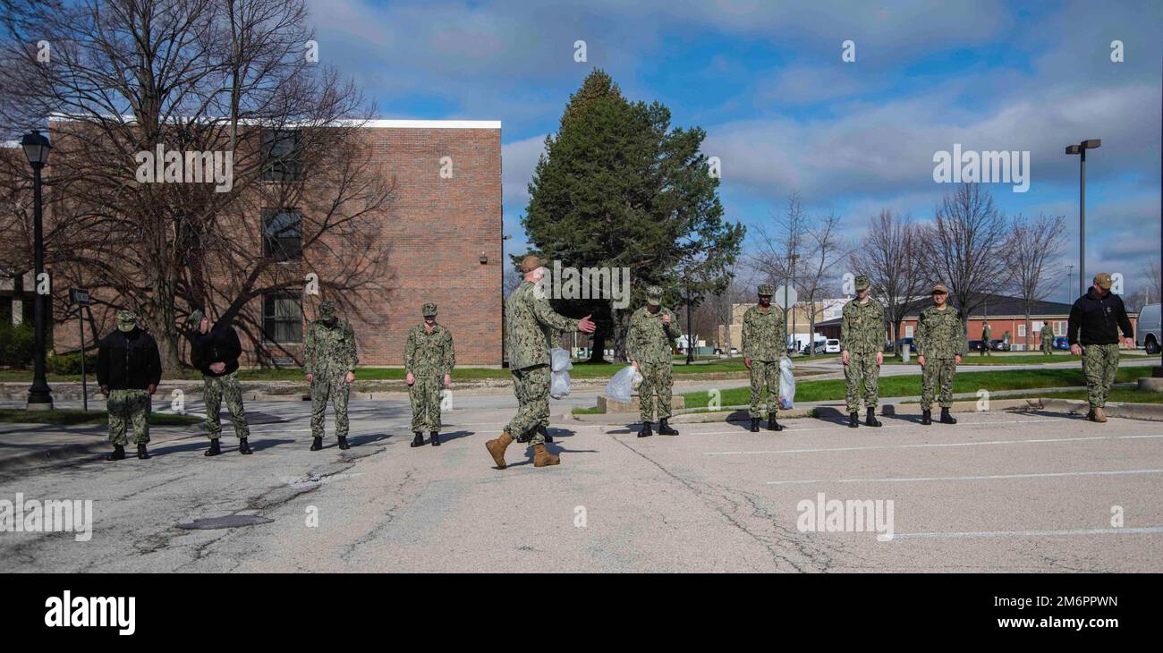 GREAT LAKES, Il. (May 4, 2022) Sailors assinged to Naval Station Great ...