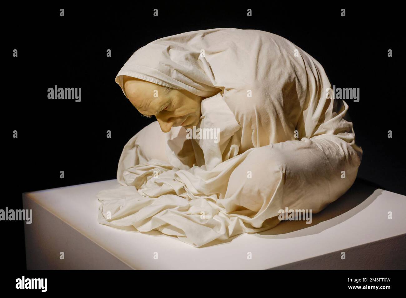 HYPERREALISM, THIS IS NOT A BODY EXHIBITION MAILLOL MUSEUM PARIS Stock ...