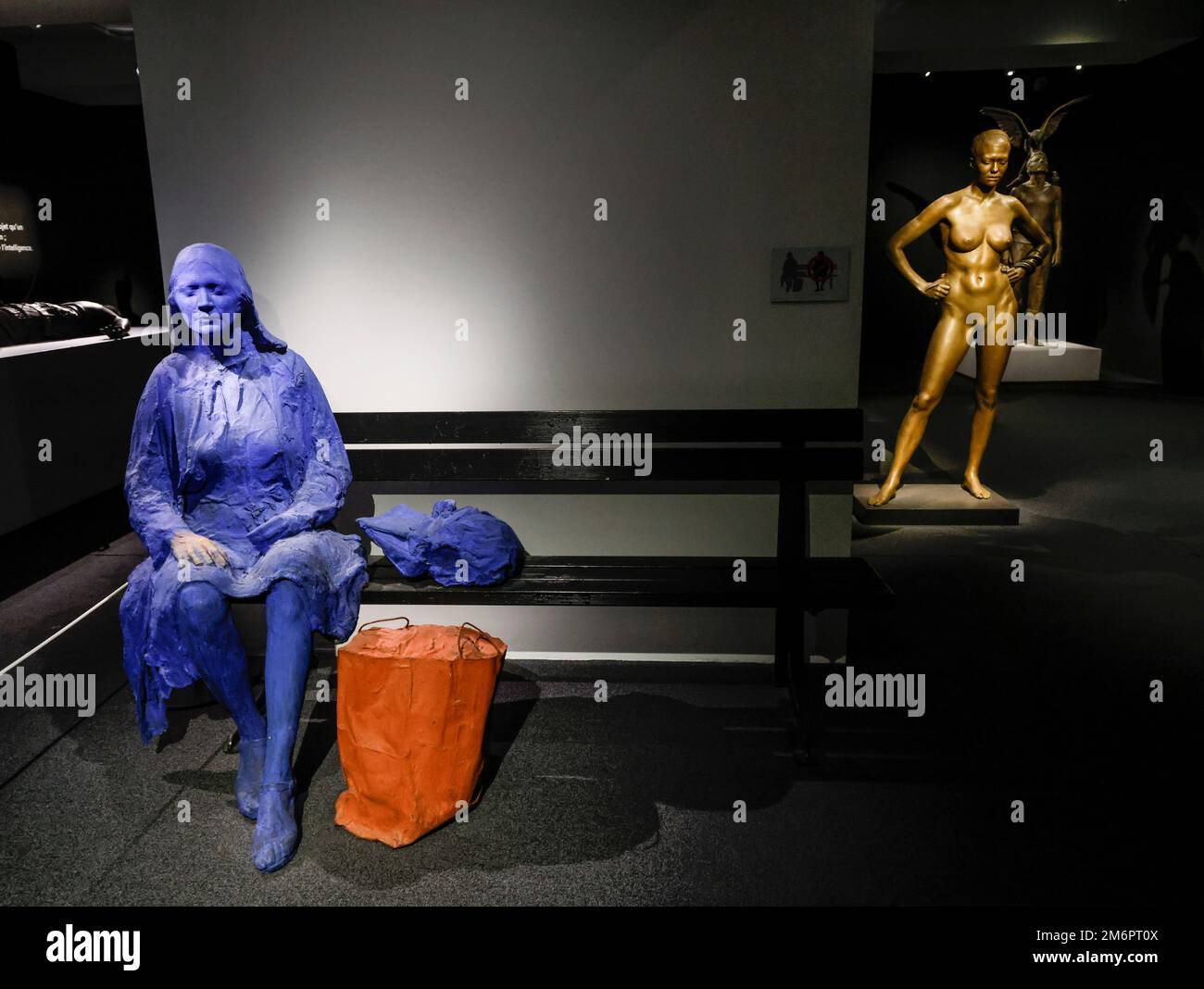 HYPERREALISM, THIS IS NOT A BODY EXHIBITION MAILLOL MUSEUM PARIS Stock ...
