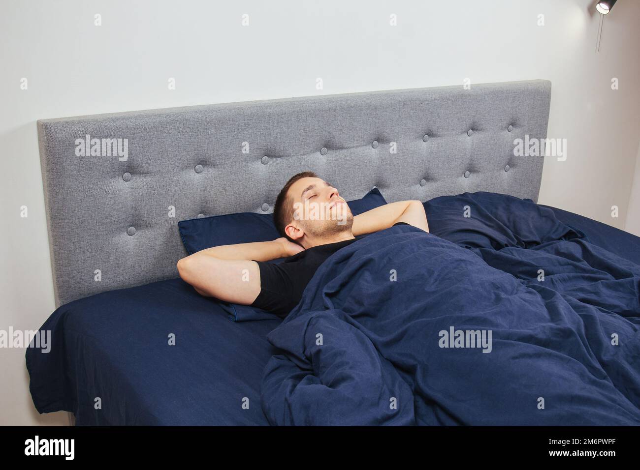Applications asleep hi-res stock photography and images - Alamy