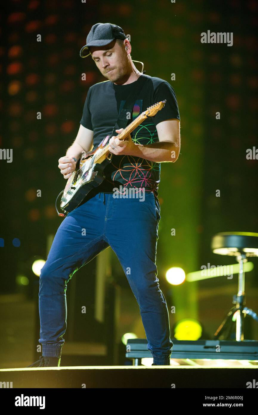 Coldplay concert hi-res stock photography and images - Alamy