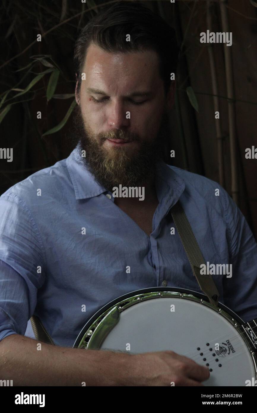 Bears Den in session in New York Stock Photo - Alamy