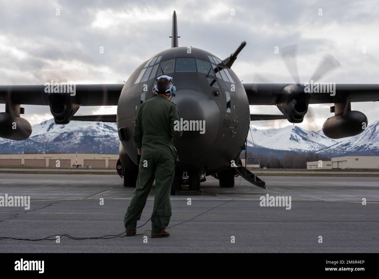 A Royal Air Force loadmaster assigned to the No. 47 Squadron loadmaster ...