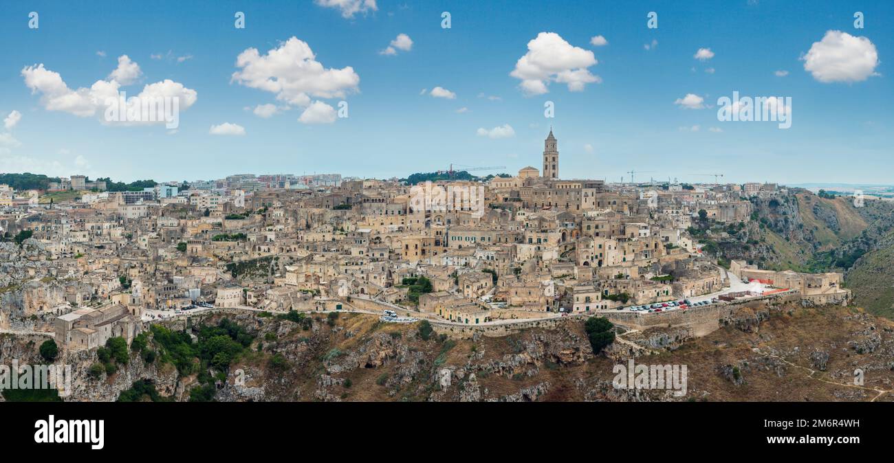 Panoramic view of the famous sassi di matera hi-res stock photography ...