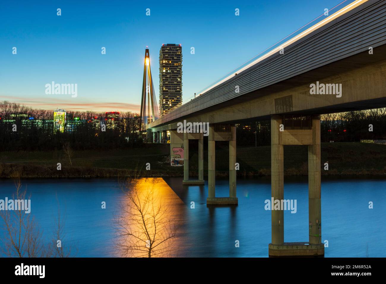 Wien, Vienna: train of subway line U2 on bridge Donaustadtbrücke above ...