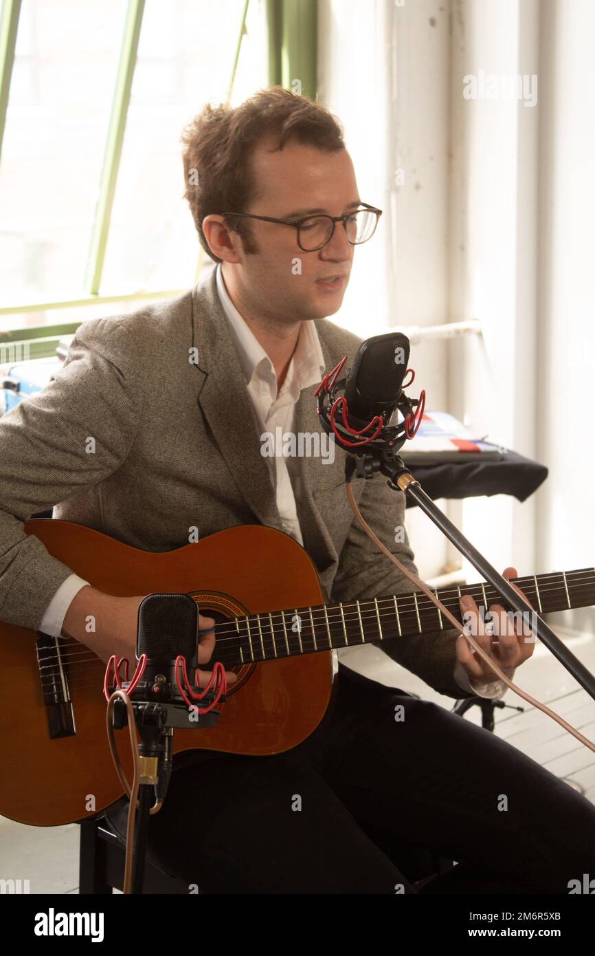 Chris Baio of Vampire Weekend in session Stock Photo - Alamy