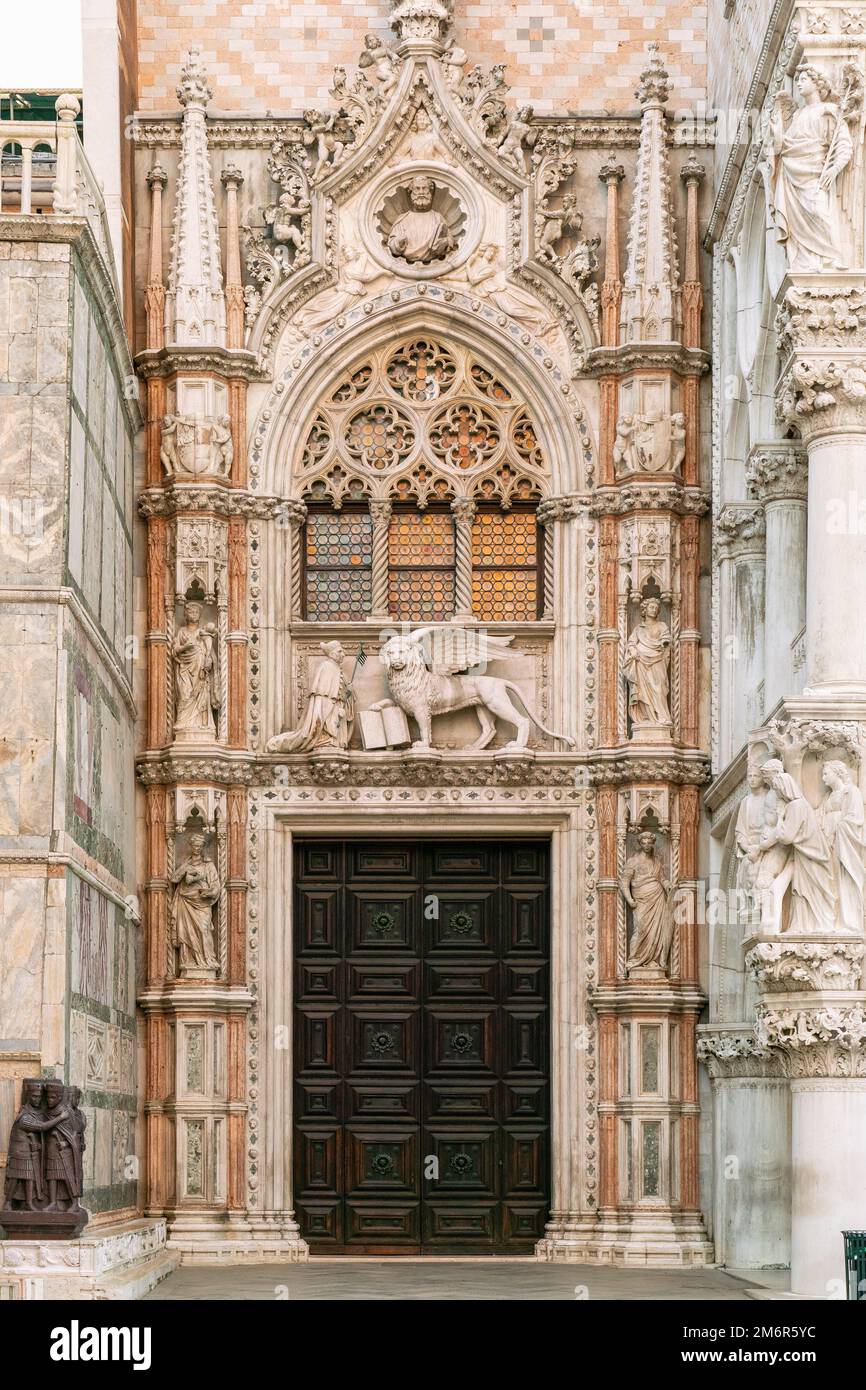 Carta porta hi-res stock photography and images - Alamy