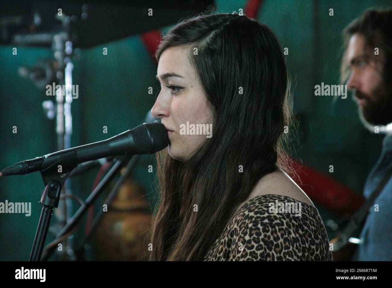 Cults - Madeline Follin and Brian Oblivion film a session in Brooklyn ...