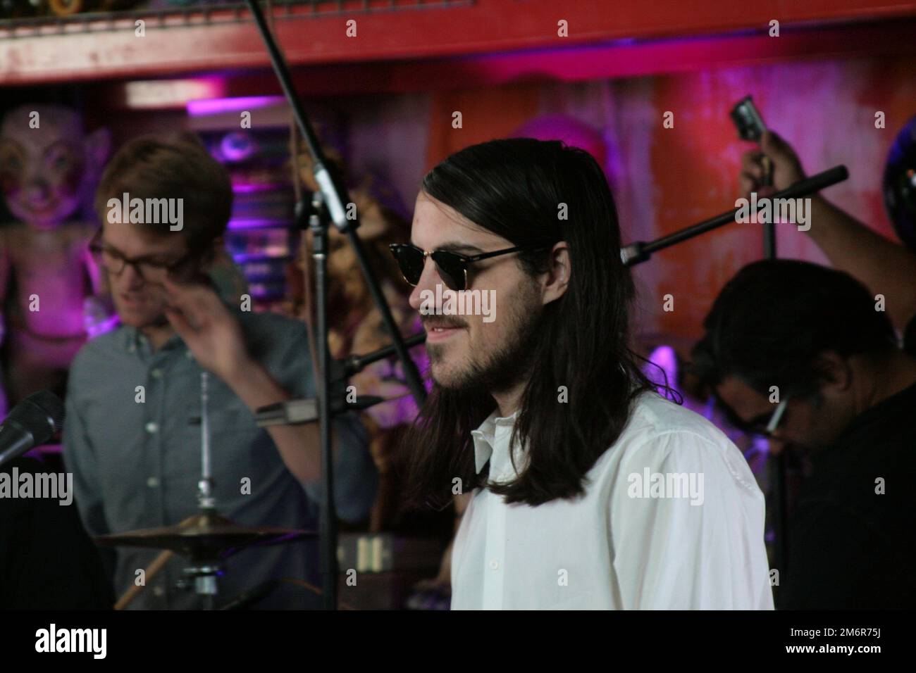 Cults - Madeline Follin and Brian Oblivion film a session in Brooklyn ...