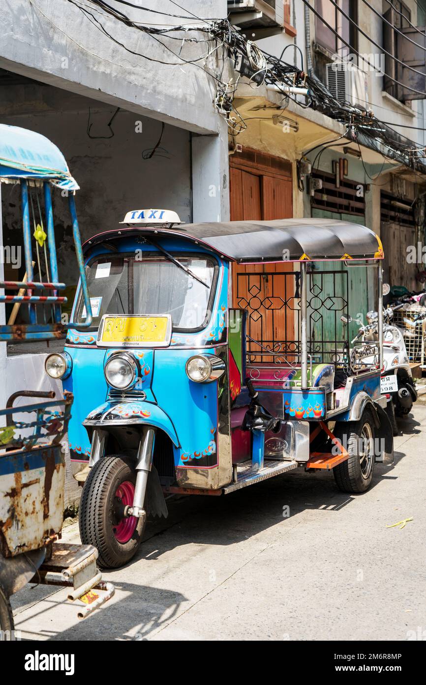 The Tuk Tuk in the Talat Noi Area in Bangkok, Thailand Stock Photo - Alamy