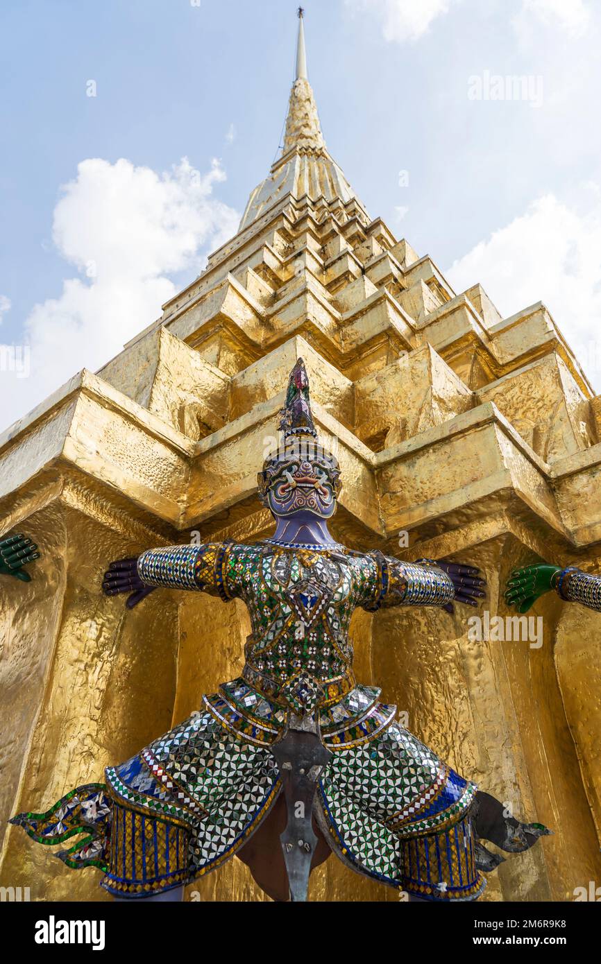 The Statues of demon guardians at Grand Palace in Bangkok, Thailand ...