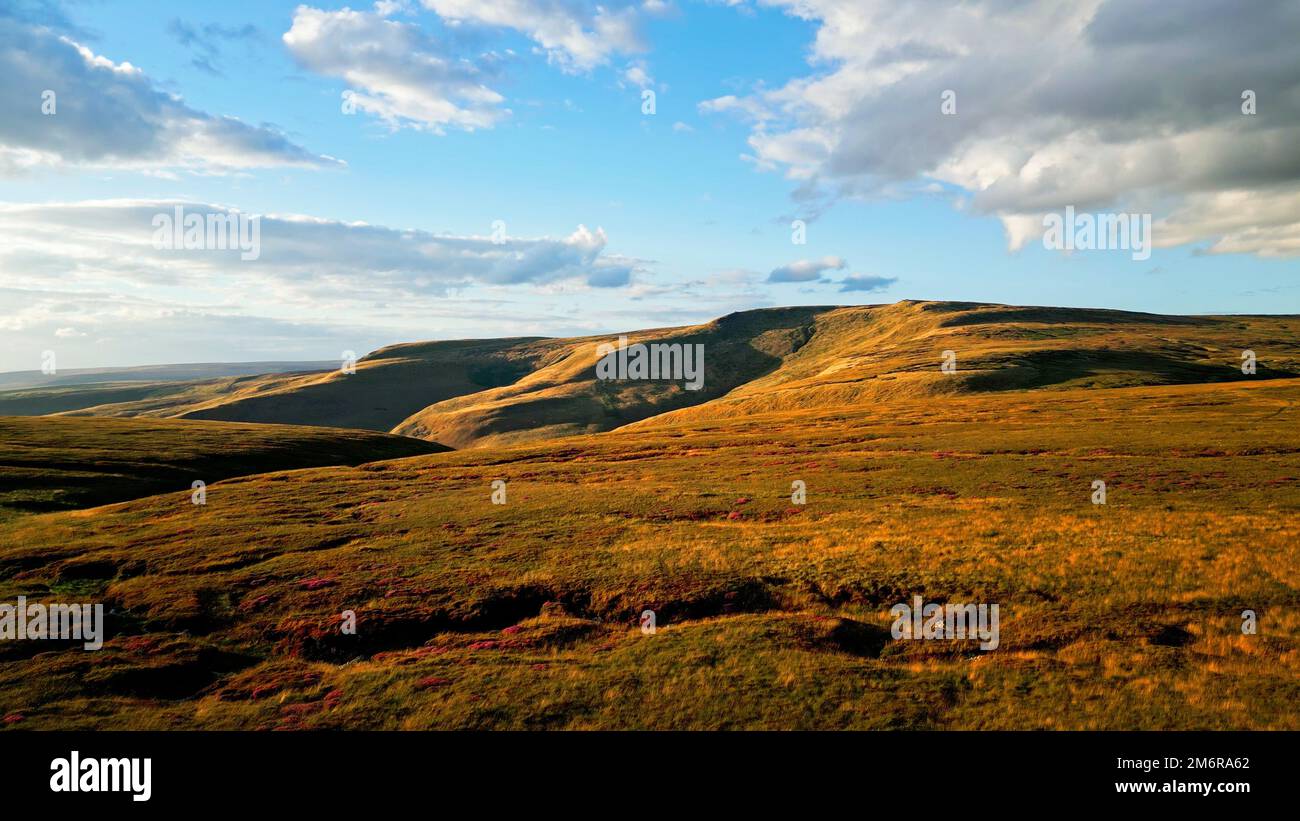 The beauty of Peak District National Park in England - travel ...