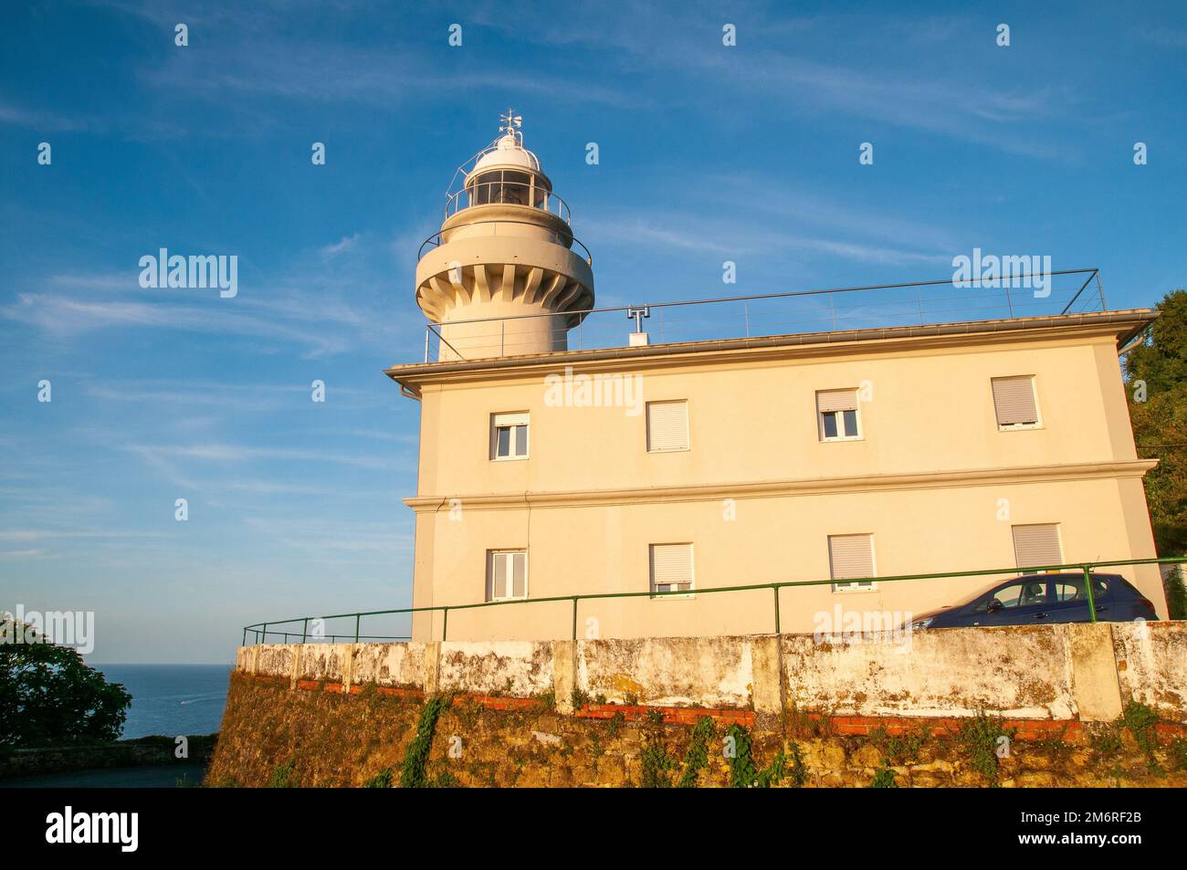 Mountain monte igueldo hi-res stock photography and images - Alamy