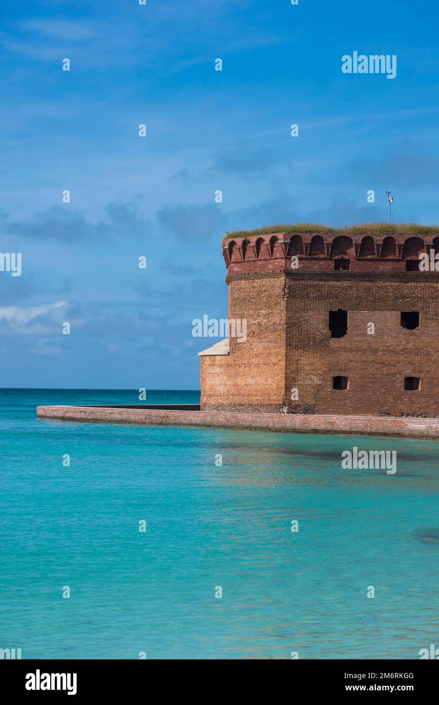 Turquoise waters around Fort Jefferson, Dry Tortugas National Park ...