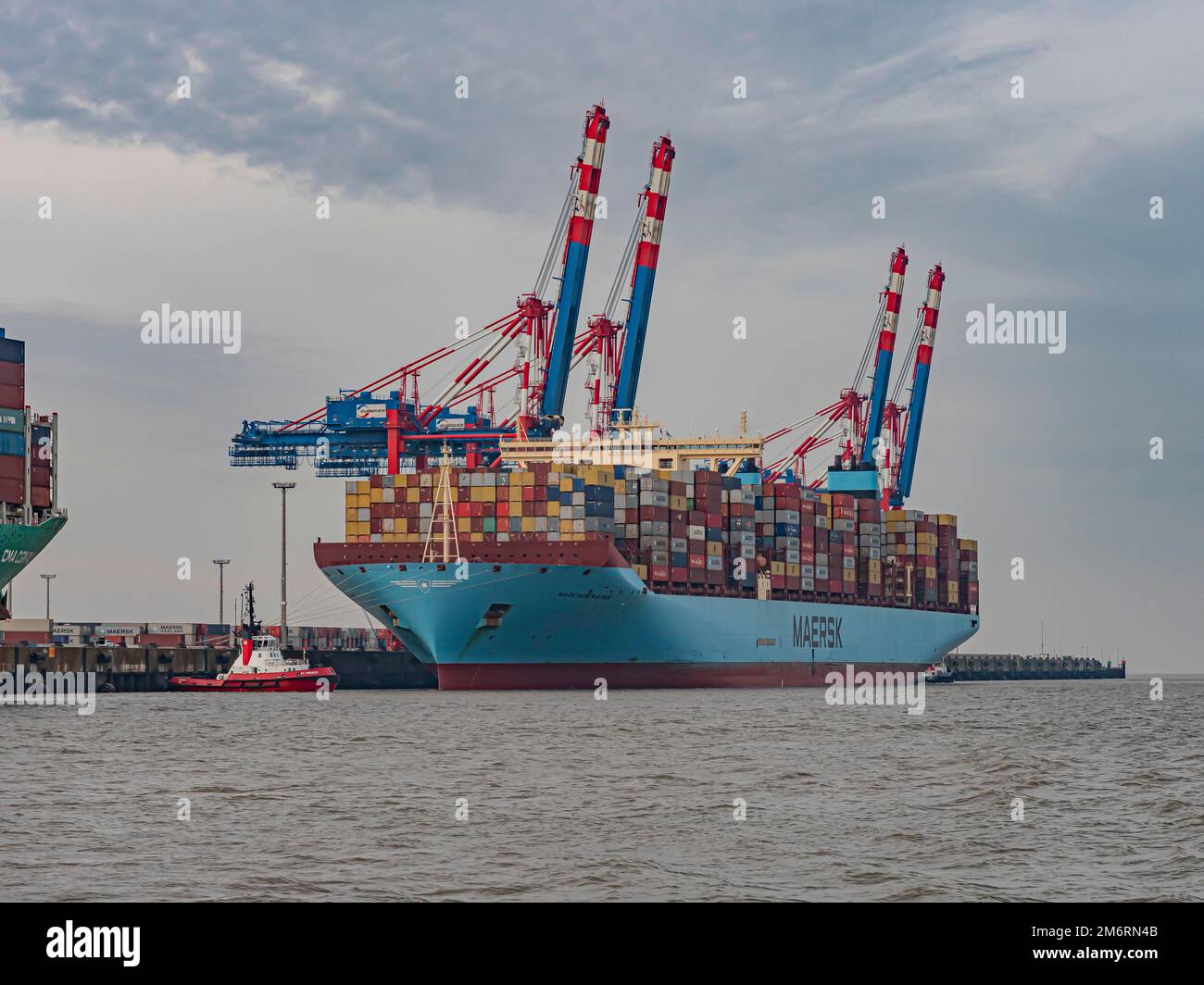 Container ship at the container terminal of Wilhelmshaven ...