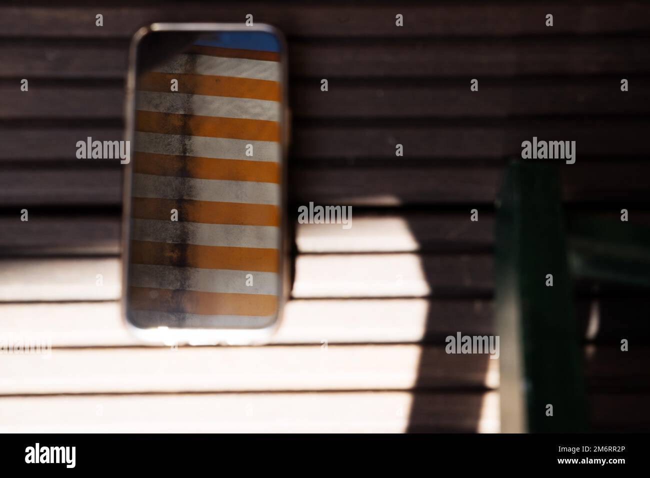 Optical illusion through a mirror, geometry Stock Photo - Alamy