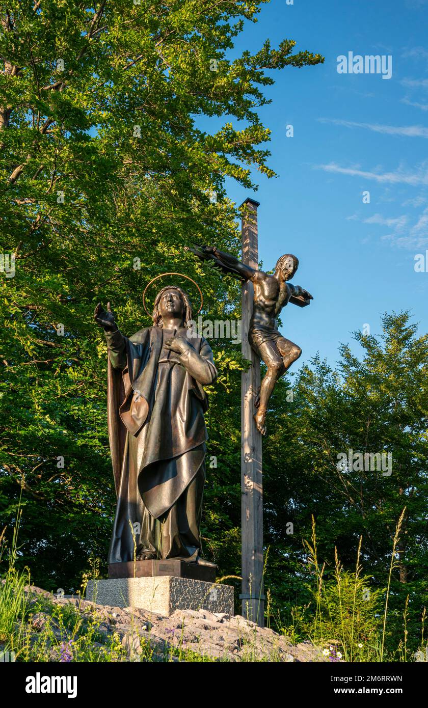 Jesus on the cross and figures of saints at Calvary, Bad Toelz, Bavaria ...