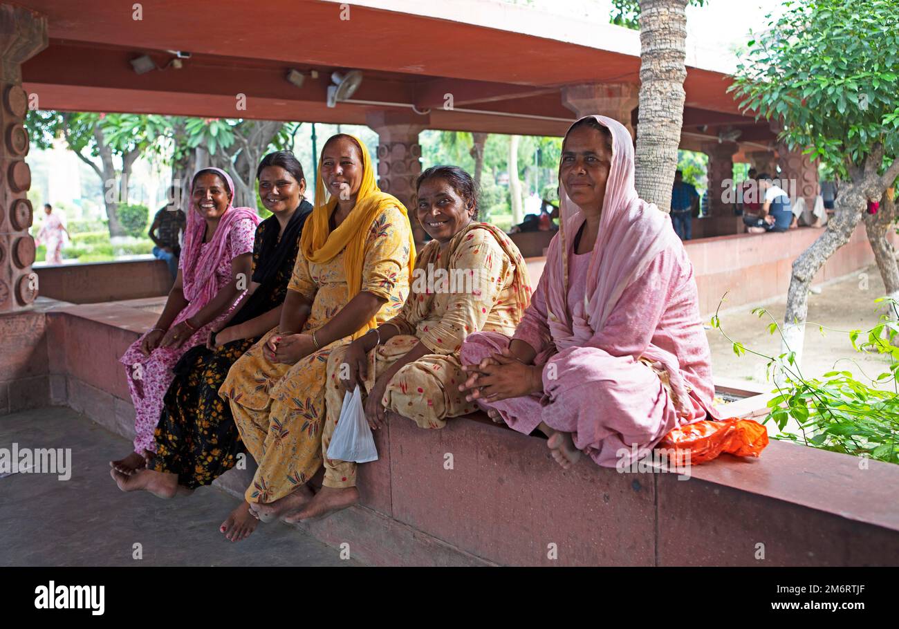Women in Indian robes in Jallianwalla Bagh Park, Delhi, India Stock ...