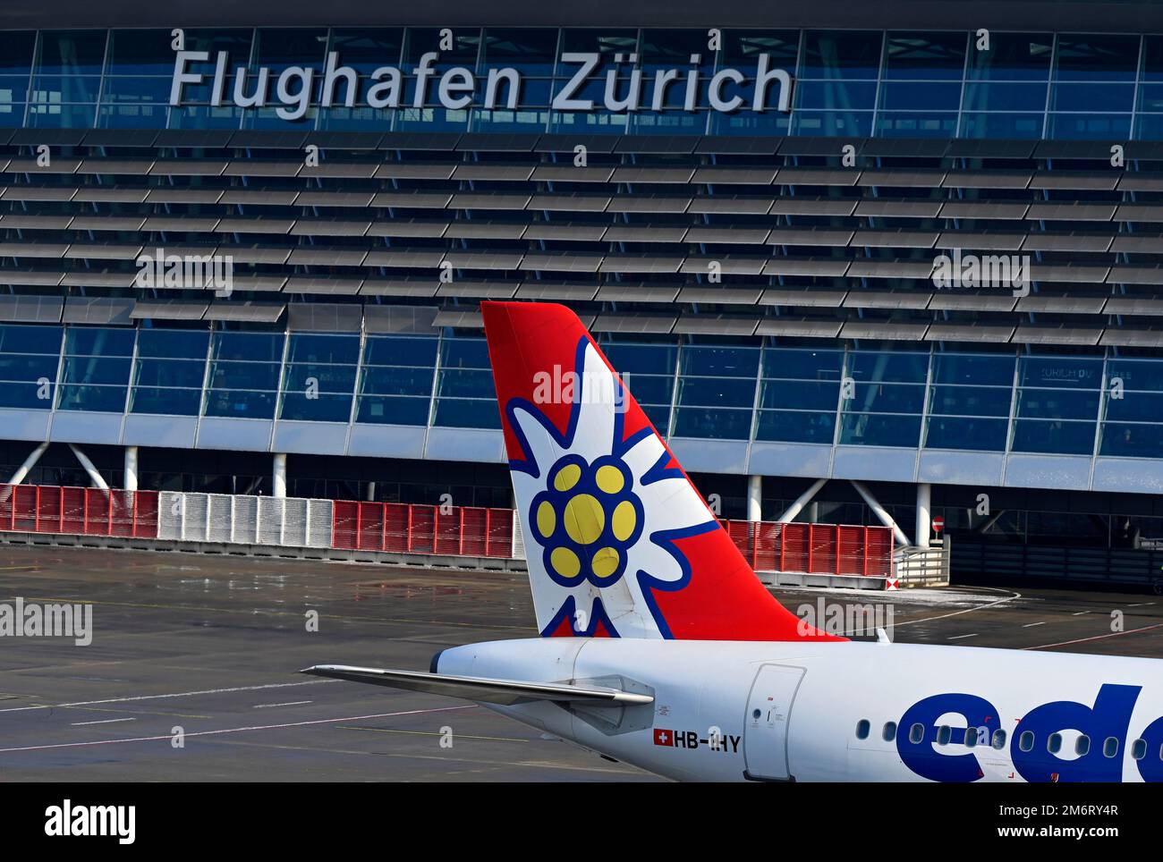Tail fin Edelweiss Air, Airbus A320-200, HB-IHY and lettering Zurich ...