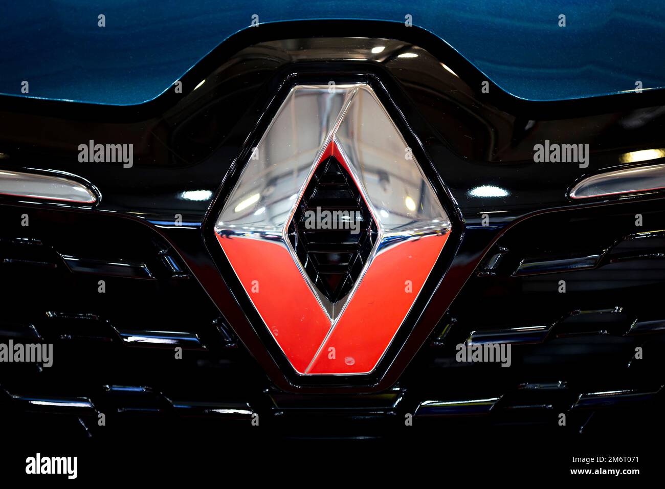 Renault logo emblem sign Stock Photo - Alamy