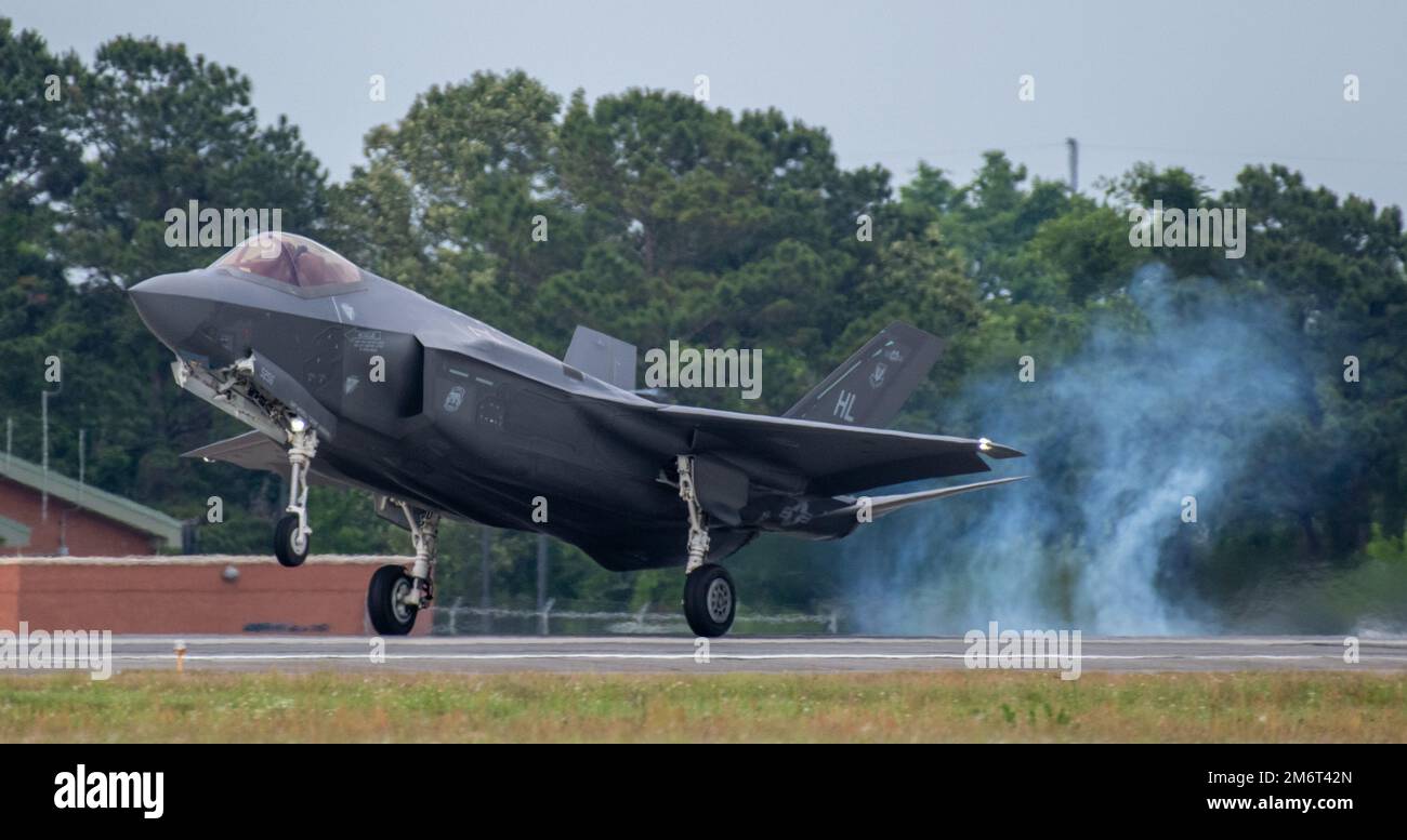 An F-35A Lightning II assigned to the 419th Fighter Wing, Hill Air ...
