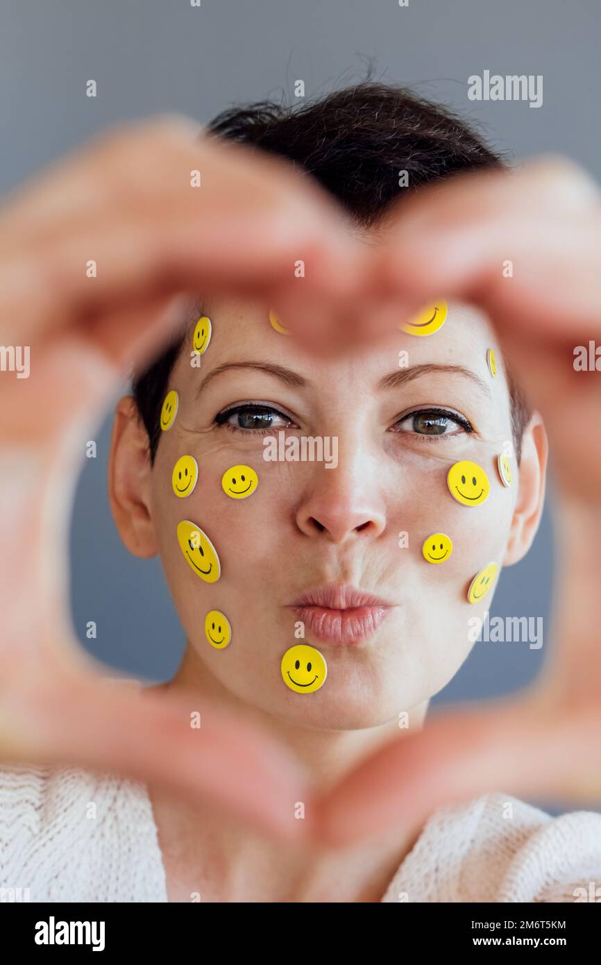 Woman emoji hi-res stock photography and images - Alamy