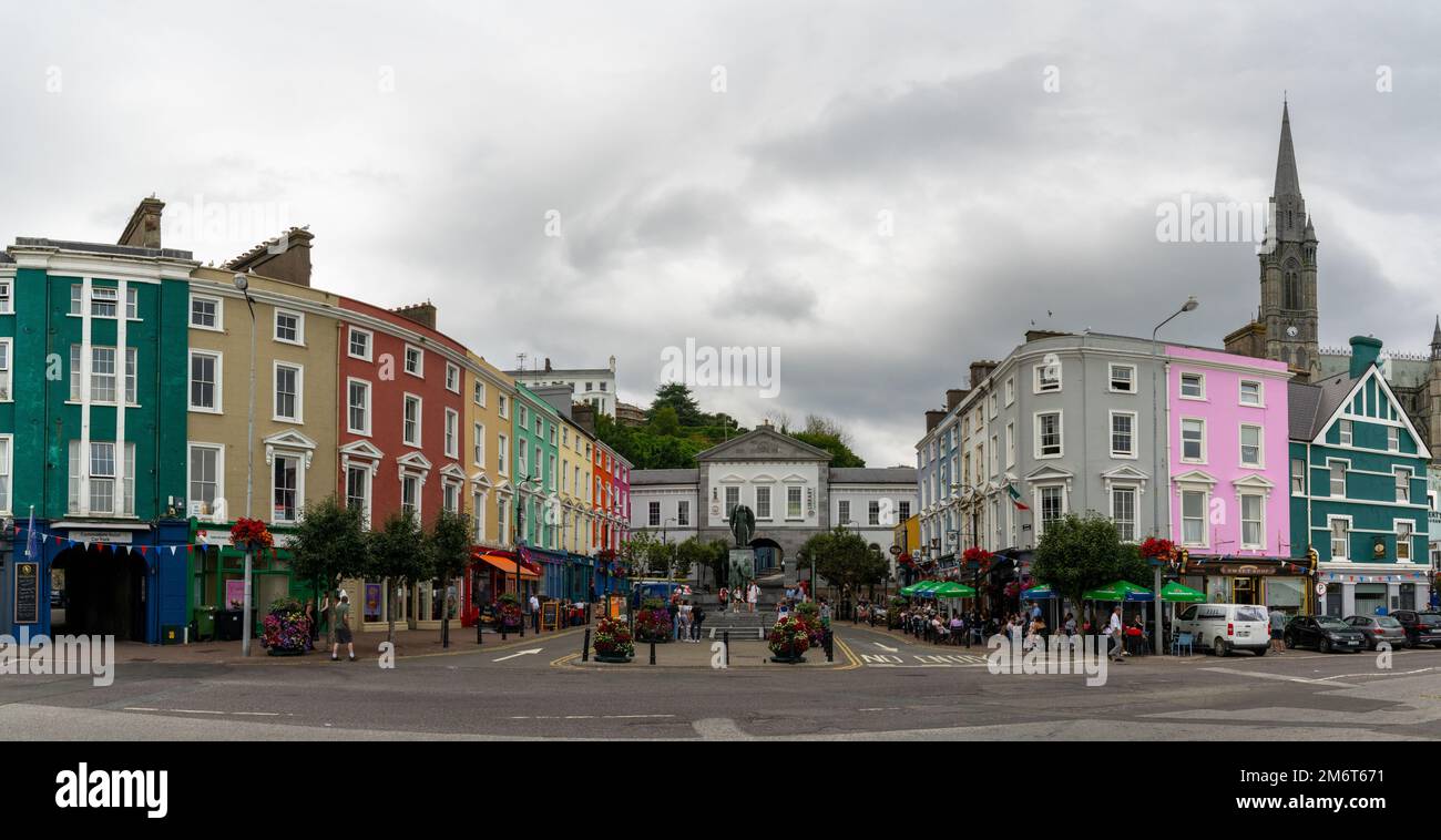 Cobh statue hi-res stock photography and images - Alamy