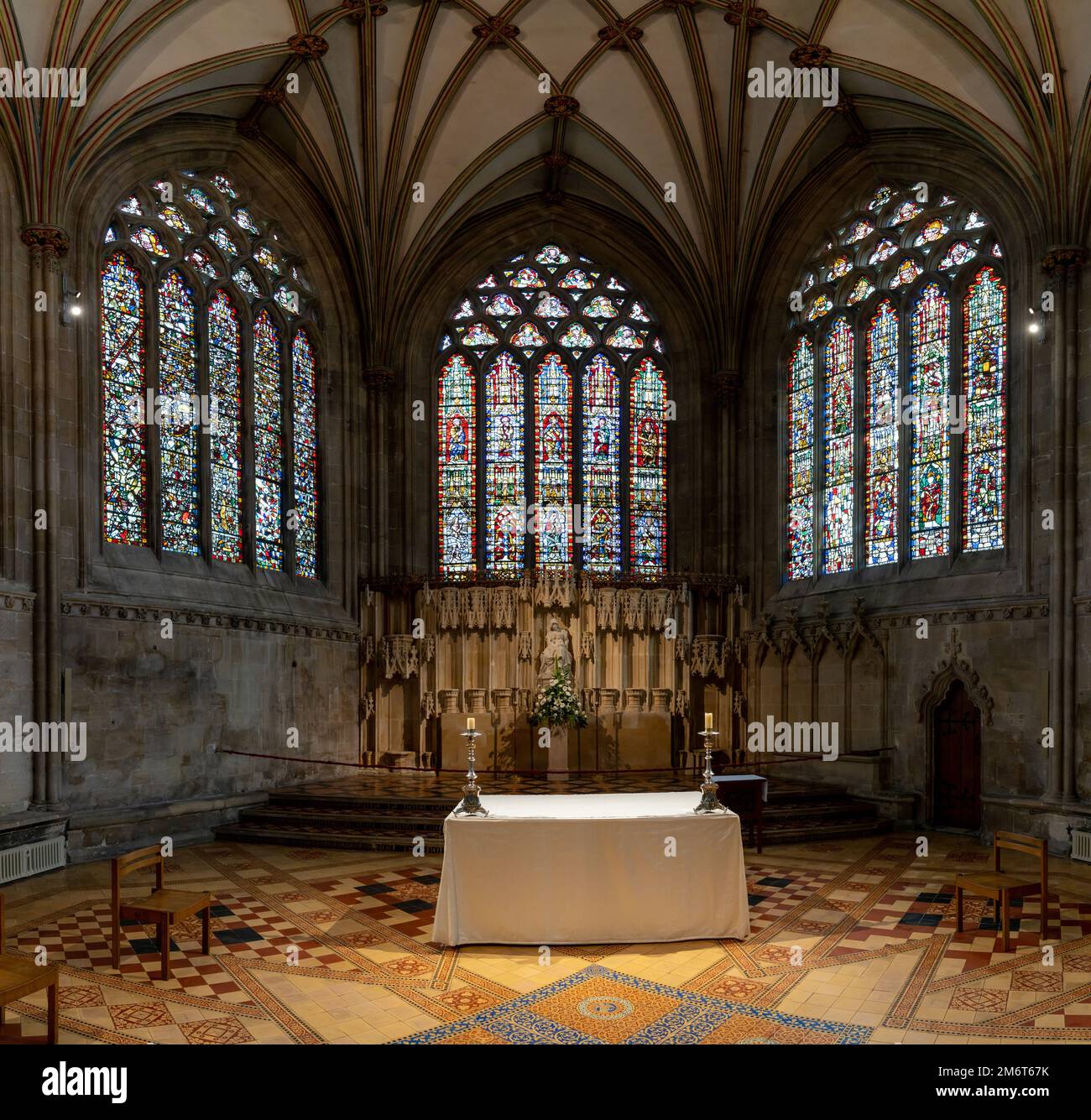 Wells cathedral side view hi-res stock photography and images - Alamy