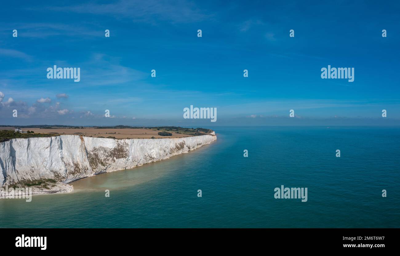 Landscape view of the White Cliffs of Dover and the South Foreland on ...