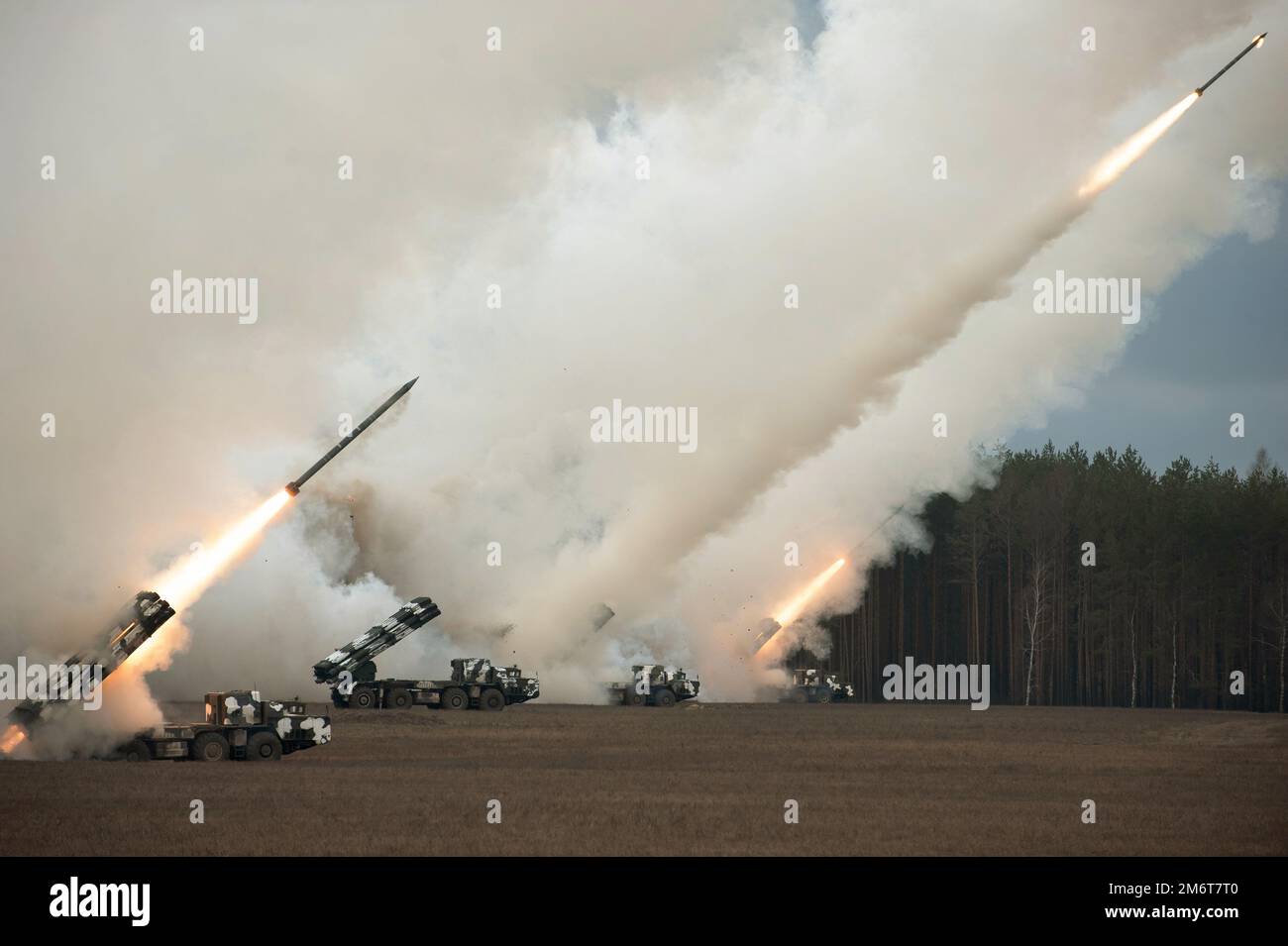 Army military range hi-res stock photography and images - Alamy