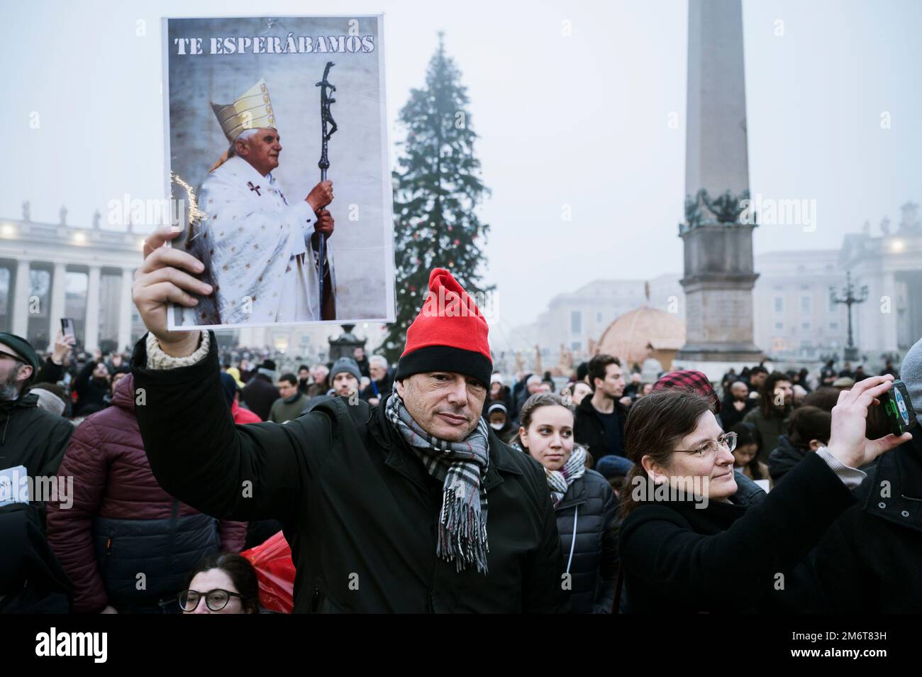 Rome, Catanzaro, Italy. 5th Jan, 2023. A man seen holding a placard ...