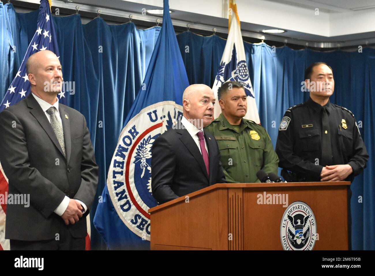 Homeland security headquarters hi-res stock photography and images - Alamy