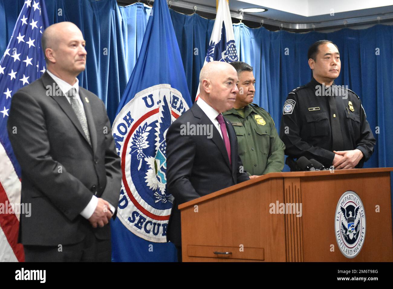 Homeland security headquarters hi-res stock photography and images - Alamy