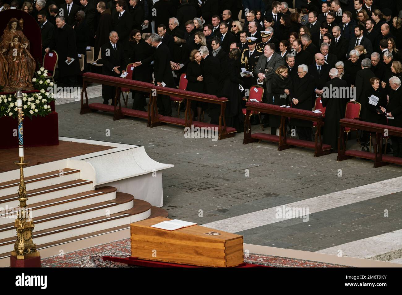 Funeral queen belgium hi-res stock photography and images - Alamy