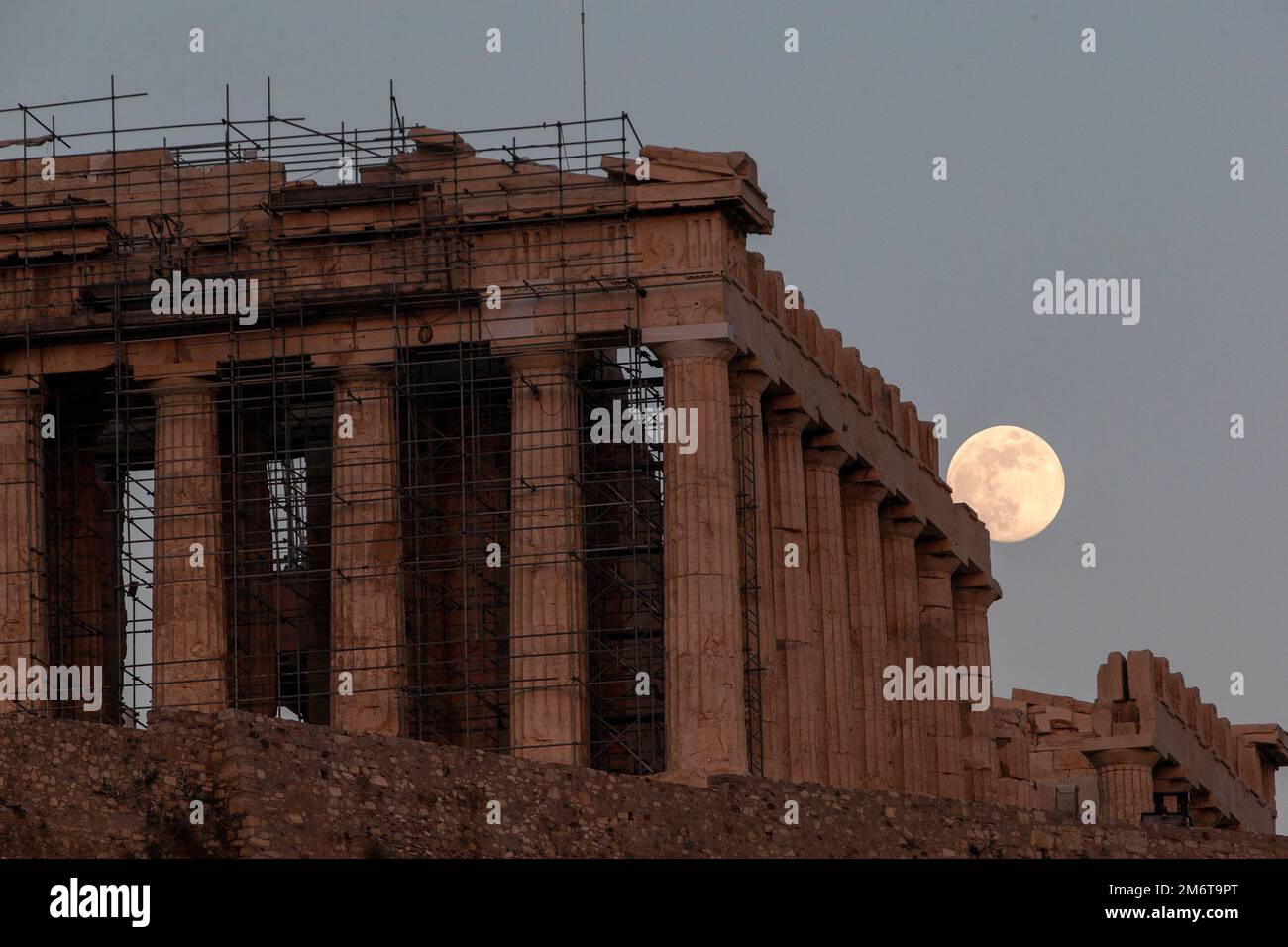Athens, Greece. 5th Jan, 2023. The moon rises over the Hill of ...