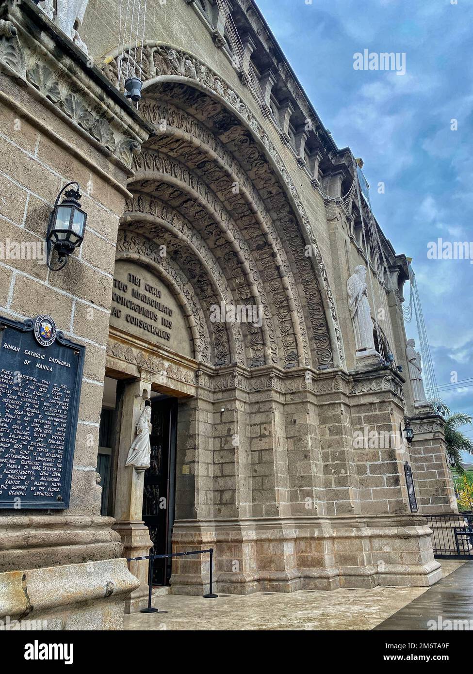 A vertical view of a Cathedral facade Stock Photo - Alamy