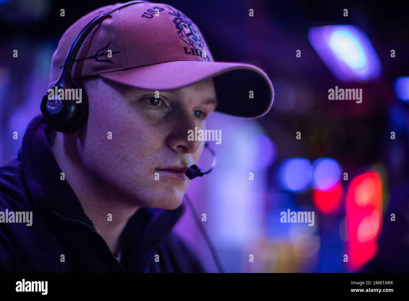 Uss tampa hi-res stock photography and images - Alamy