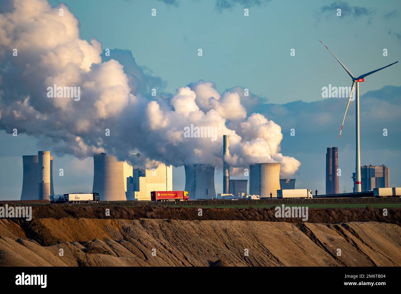 Garzweiler 2 opencast lignite mine, Neurath lignite-fired power plant ...