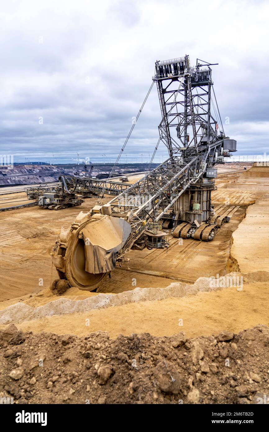Opencast lignite mine Garzweiler 2, bucket wheel excavator 261 ...