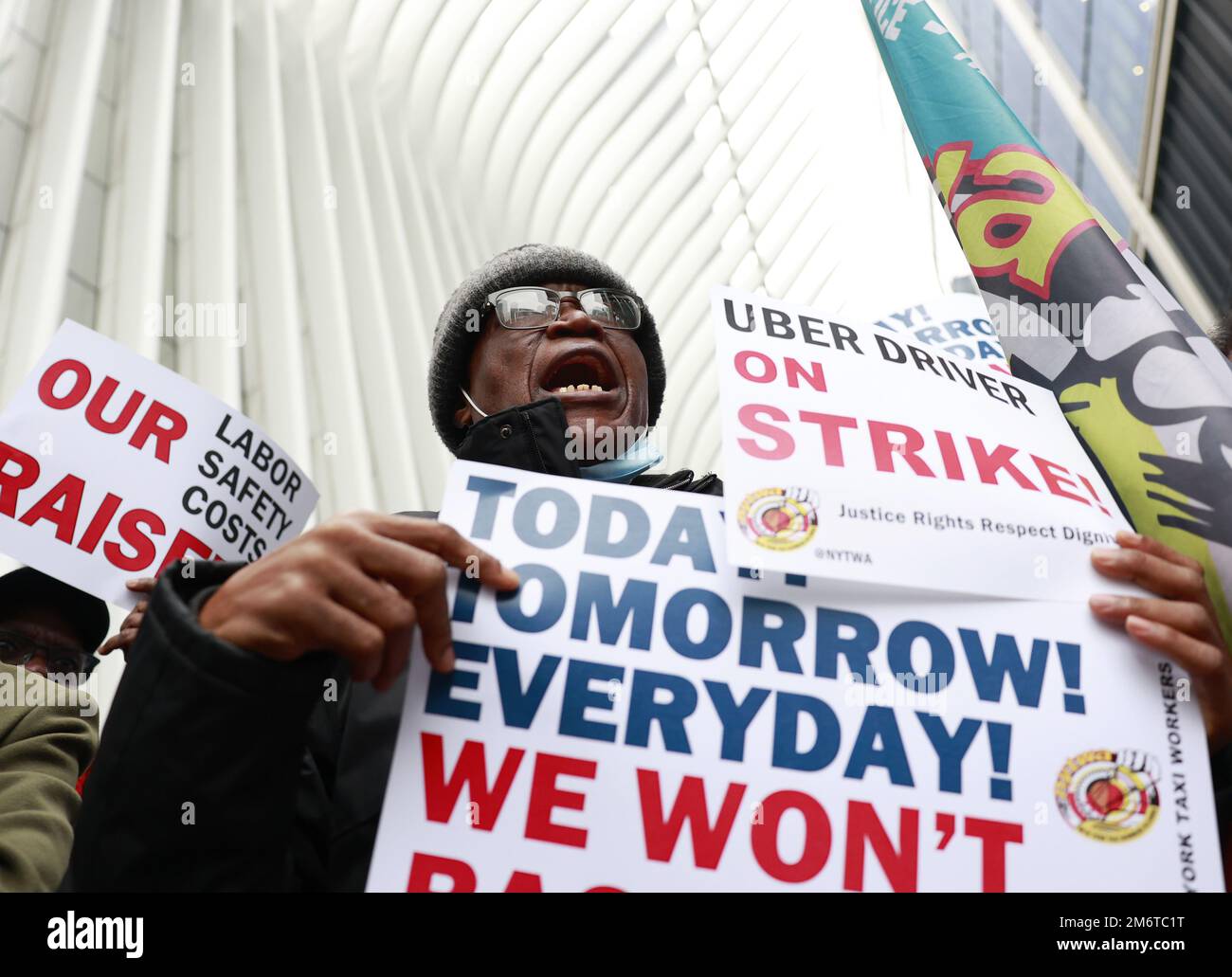 Taxi strike new york hi-res stock photography and images - Alamy