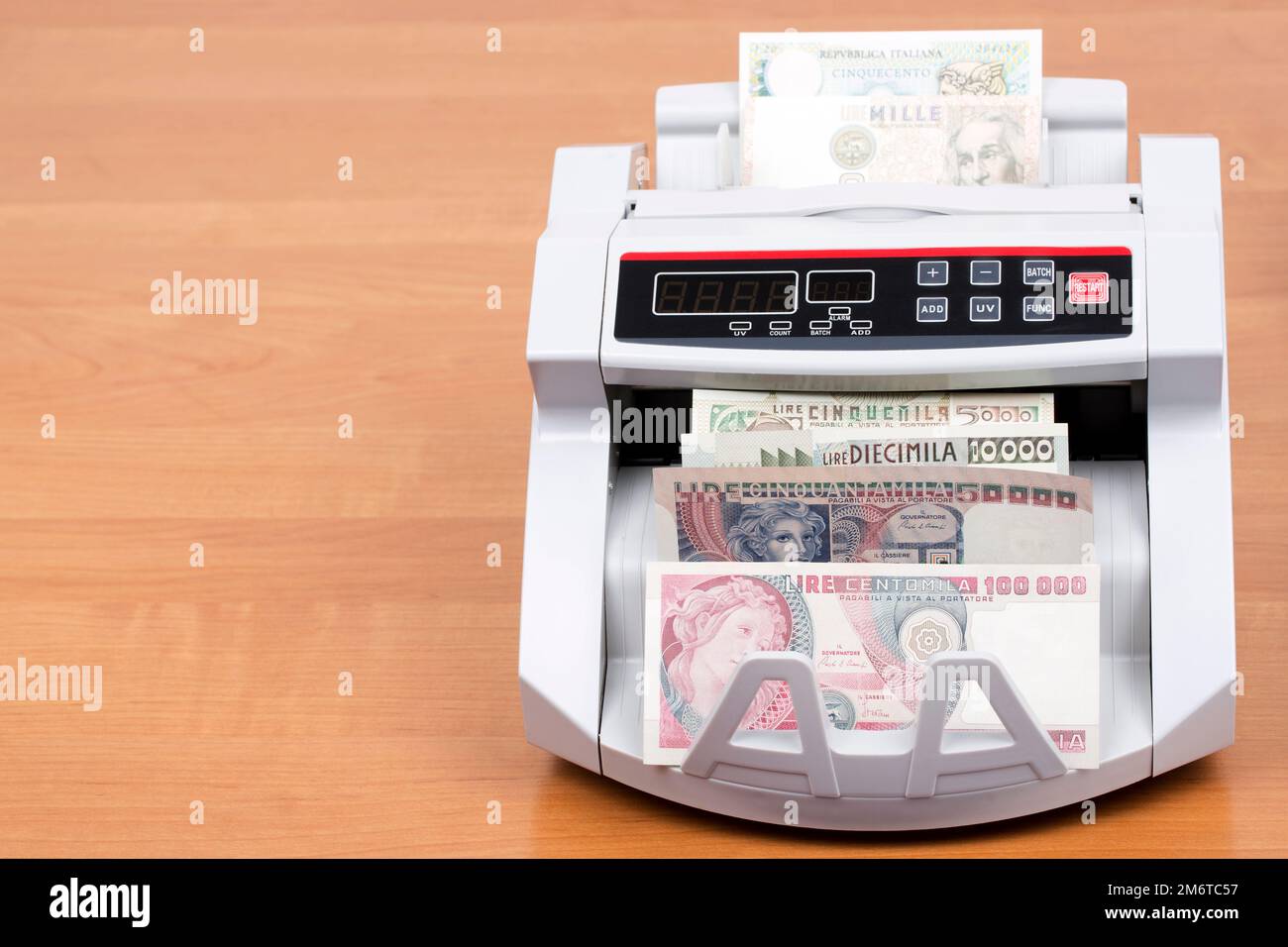 Old italian currency hi-res stock photography and images - Alamy