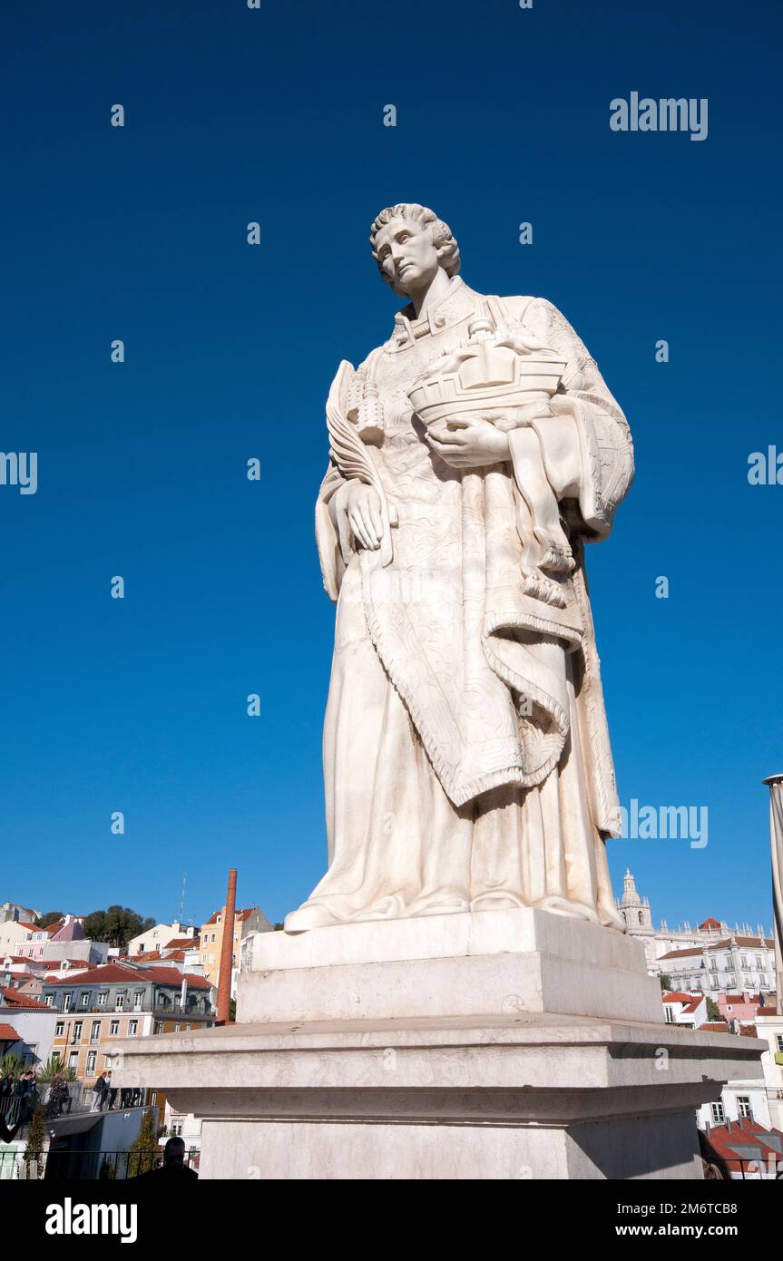 Statue of the martyr Saint Vincent (by Raul Xavier and Luis Xavier) in ...