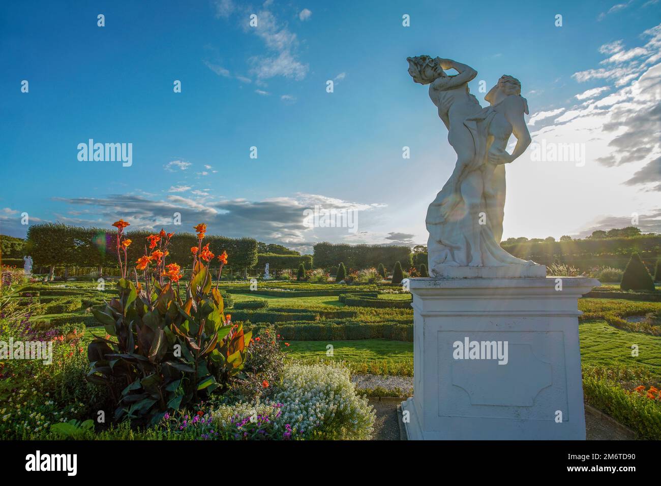 Cannae family hi-res stock photography and images - Alamy