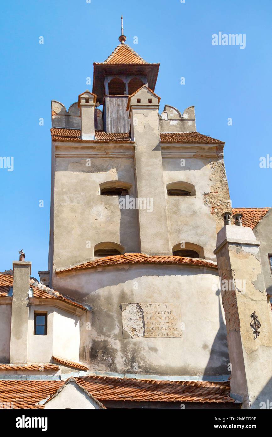 Tower of Dracula castle in Bran, Romania Stock Photo - Alamy