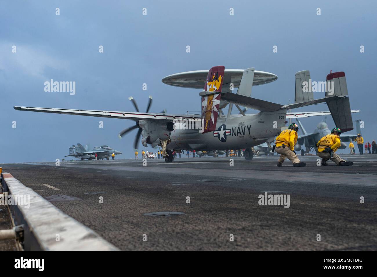 230105-N-DU622-1271 PHILIPPINE SEA (Jan. 5, 2023) An E-2C Hawkeye from ...