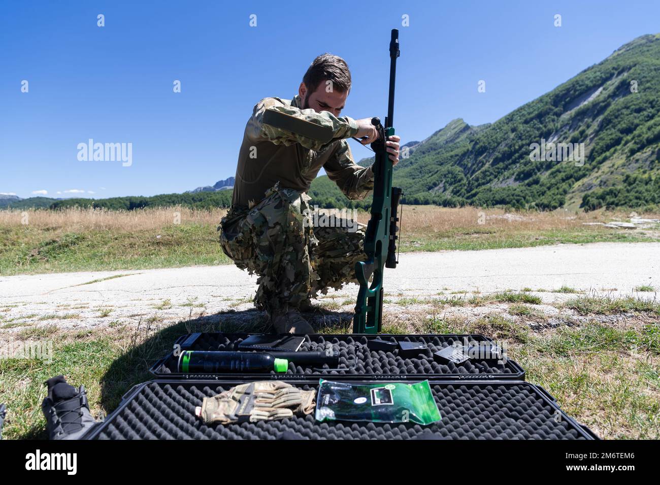 Special operations soldiers team preparing tactical and communication ...