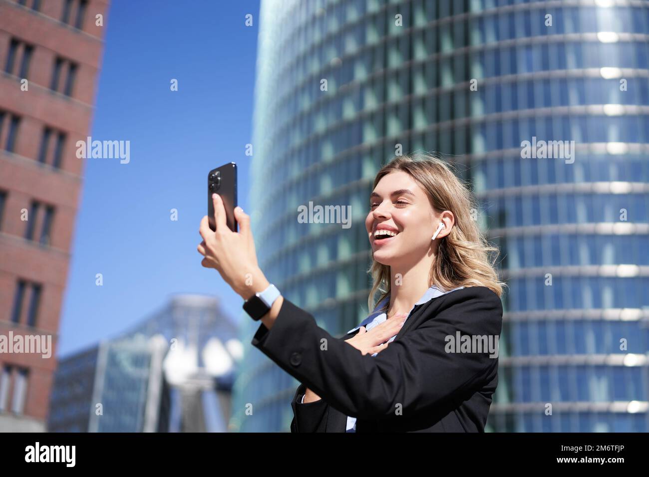 Woman video call hi-res stock photography and images - Alamy