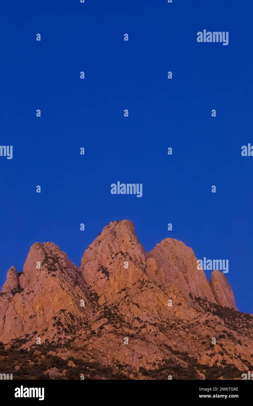Early morning light on the needles of Organ Mountains-Desert Peaks ...